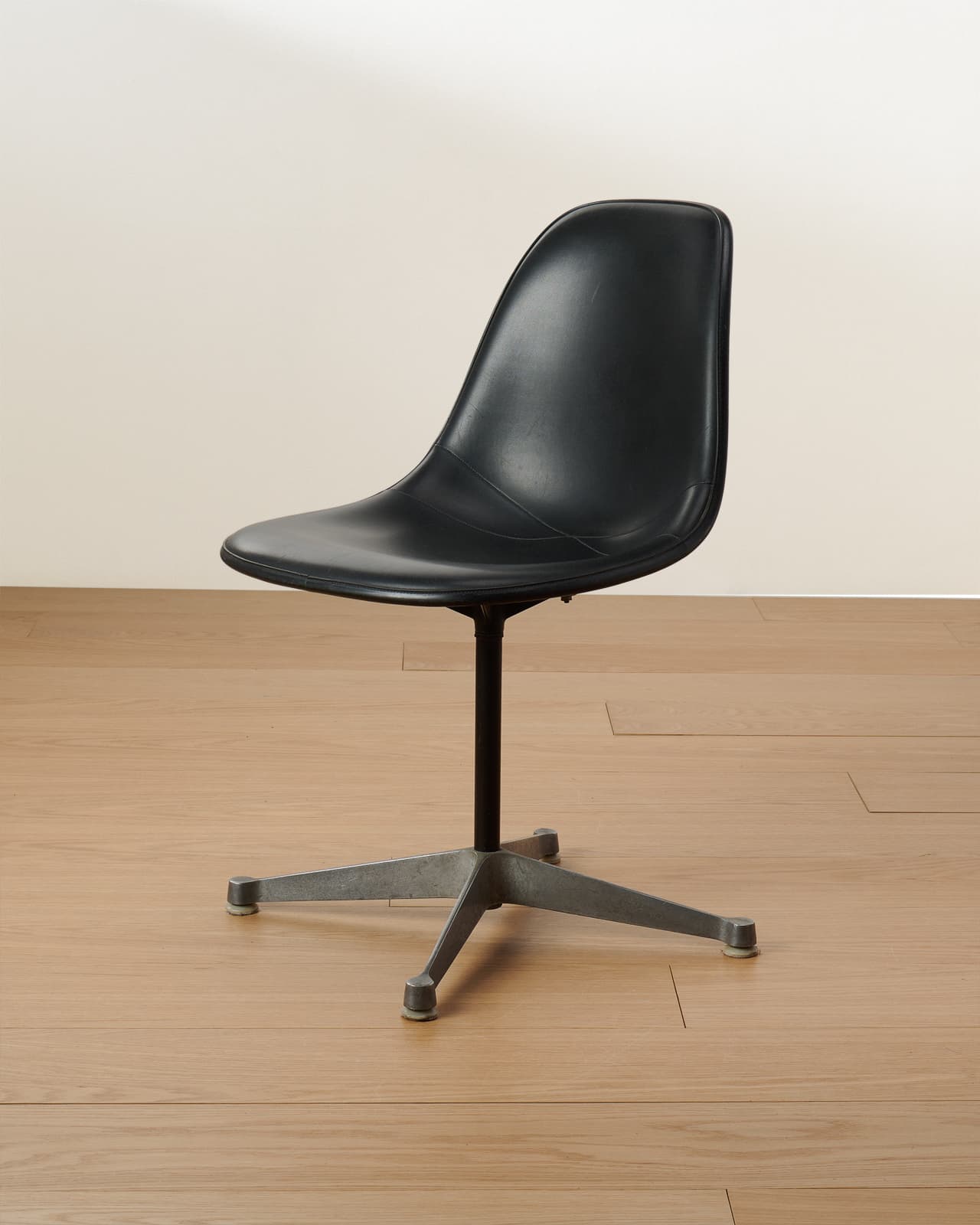 CH1223 Wesley Chair Prop Rental - ACME Brooklyn